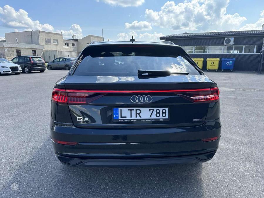 Melns Audi Q8 2021 Kauņa, ar dzinēja tilpumu 2.97 L un nobraukumu 116 tūkst. km par 49900 €, foto 5 vietnē AUTOMOTO.COM.LV
