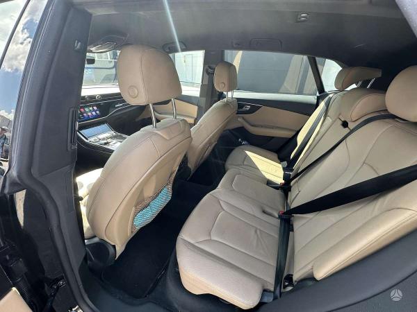Black Audi Q8 2021 in Kaunas, with an engine capacity of 2.97 L and mileage of 116 thousand km for 49900 €, photo 7 on AUTOMOTO.COM.LV