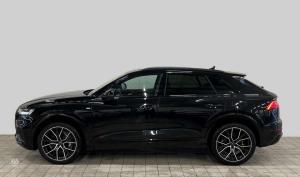 Black Audi Q8 2023 in Kaunas, with an engine capacity of 3.00 L and mileage of 51 thousand km for 67800 €, photo 2 on AUTOMOTO.COM.LV