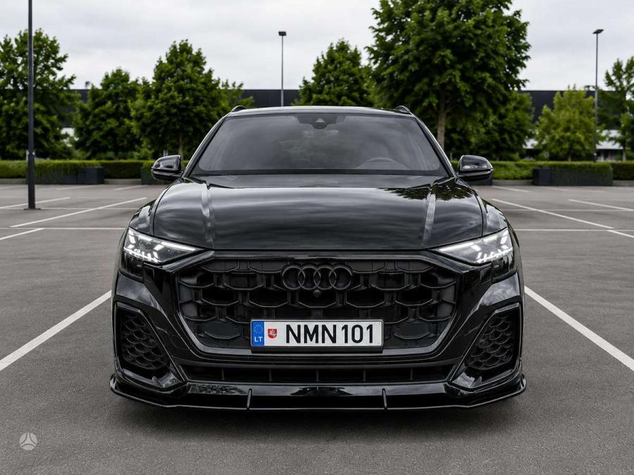 Black Audi Q8 2025 in Vilnius, with an engine capacity of 3.00 L and mileage of 13 thousand km for 98990 €, photo 3 on AUTOMOTO.COM.LV