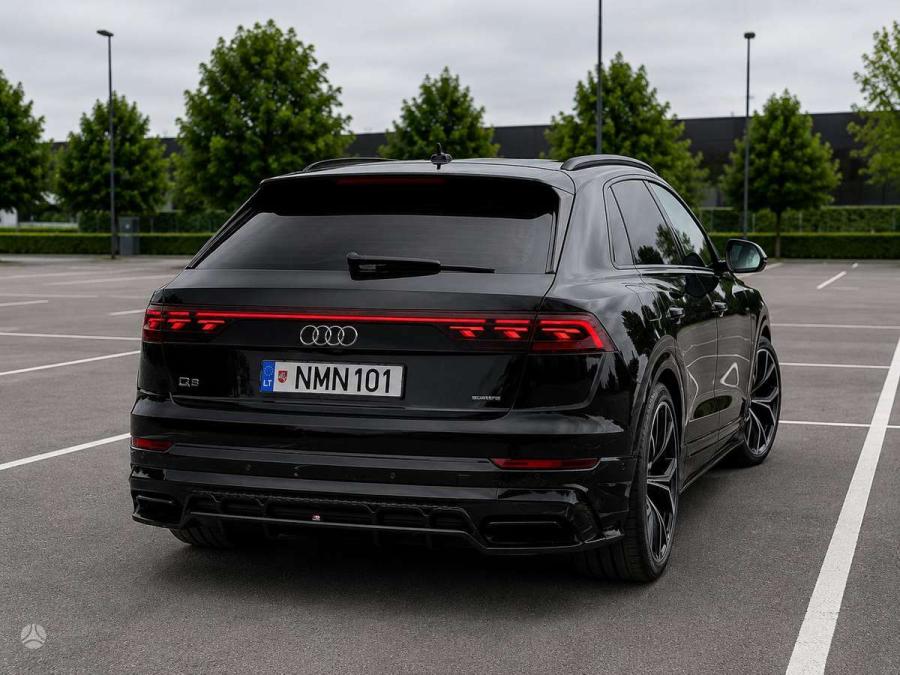 Black Audi Q8 2025 in Vilnius, with an engine capacity of 3.00 L and mileage of 13 thousand km for 98990 €, photo 5 on AUTOMOTO.COM.LV