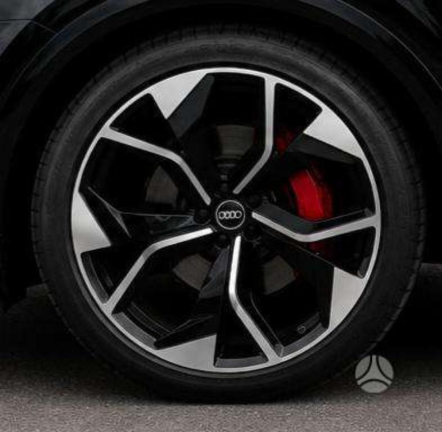 Black Audi Q8 2025 in Vilnius, with an engine capacity of 3.00 L and mileage of 13 thousand km for 98990 €, photo 7 on AUTOMOTO.COM.LV