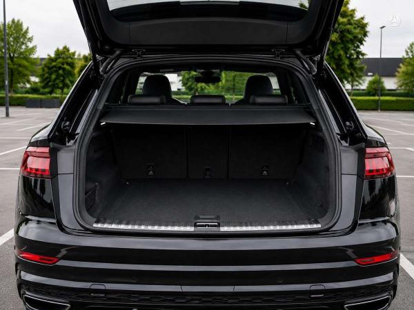 Melns Audi Q8 2025 Viļņa, ar dzinēja tilpumu 3.00 L un nobraukumu 13 tūkst. km par 98990 €, foto 7 vietnē AUTOMOTO.COM.LV