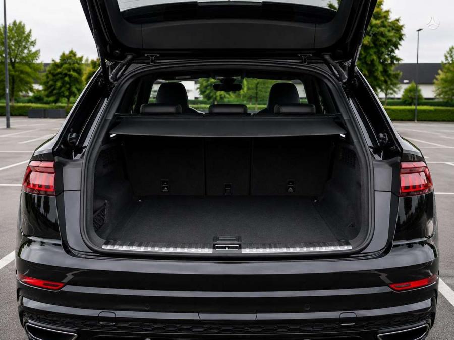 Black Audi Q8 2025 in Vilnius, with an engine capacity of 3.00 L and mileage of 13 thousand km for 98990 €, photo 8 on AUTOMOTO.COM.LV