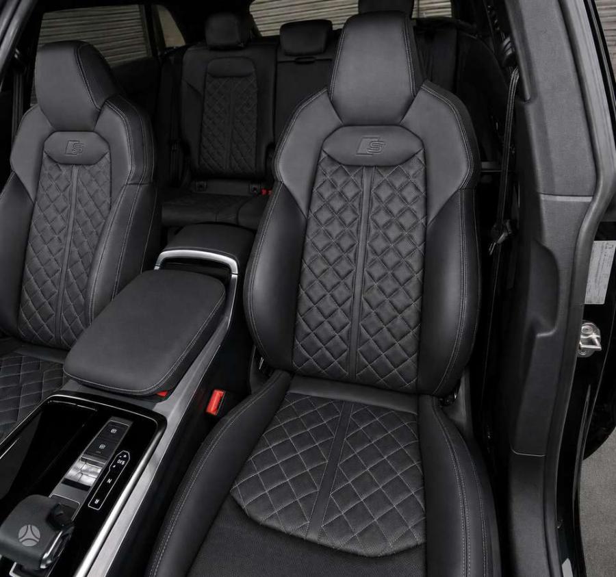 Black Audi Q8 2025 in Vilnius, with an engine capacity of 3.00 L and mileage of 13 thousand km for 98990 €, photo 10 on AUTOMOTO.COM.LV