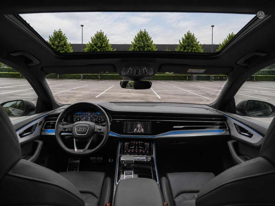 Black Audi Q8 2025 in Vilnius, with an engine capacity of 3.00 L and mileage of 13 thousand km for 98990 €, photo 17 on AUTOMOTO.COM.LV