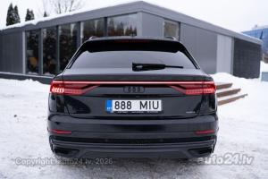 Black Audi Q8 2021 in Tallinn, with an engine capacity of 3.00 L and mileage of 72 thousand km for 56900 €, photo 4 on AUTOMOTO.COM.LV