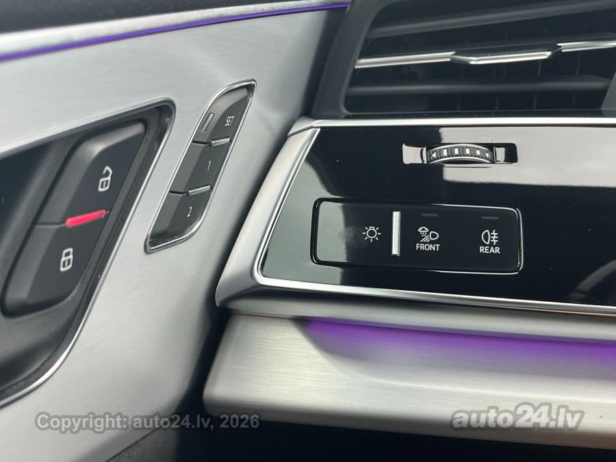 Черный Ауди Q8 2022 в Таллин, объемом двигателя 3.00 л и пробегом 132 тыс. км за 54900 €, фото 20 на AUTOMOTO.COM.LV