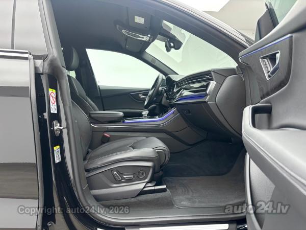 Melns Audi Q8 2024 Tartu, ar dzinēja tilpumu 3.00 L un nobraukumu 36 tūkst. km par 74900 €, foto 10 vietnē AUTOMOTO.COM.LV