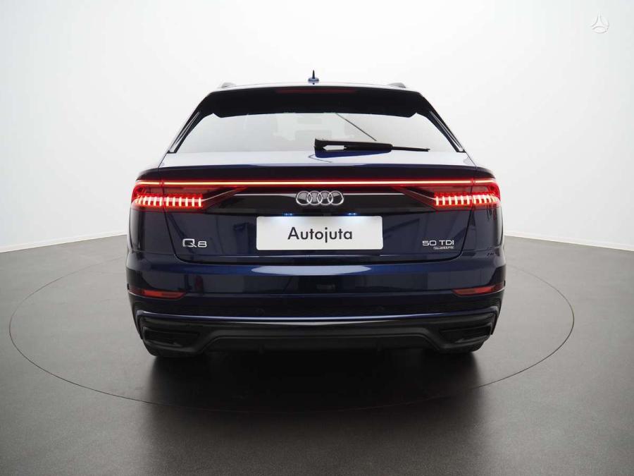 Zils Audi Q8 2018 Viļņa, ar dzinēja tilpumu 2.97 L un nobraukumu 96 tūkst. km par 43500 €, foto 5 vietnē AUTOMOTO.COM.LV