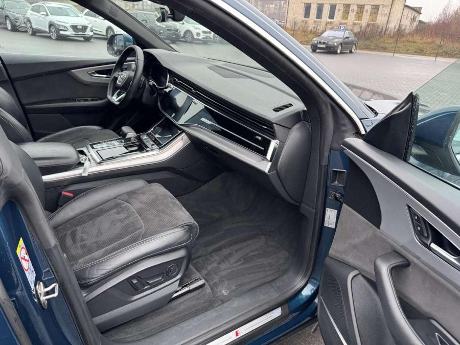 Zils Audi Q8 2019 Telšiai, ar dzinēja tilpumu 2.97 L un nobraukumu 227 tūkst. km par 35999 €, foto 23 vietnē AUTOMOTO.COM.LV