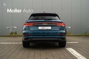Blue Audi Q8 2019 in Vilnius, with an engine capacity of 3.00 L and mileage of 132 thousand km for 43250 €, photo 5 on AUTOMOTO.COM.LV