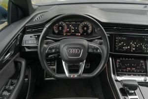 Blue Audi Q8 2019 in Vilnius, with an engine capacity of 3.00 L and mileage of 132 thousand km for 43250 €, photo 13 on AUTOMOTO.COM.LV