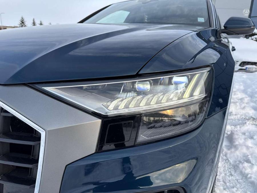 Blue Audi Q8 2019 in Telschi, with an engine capacity of 2.97 L and mileage of 228 thousand km for 35999 €, photo 11 on AUTOMOTO.COM.LV