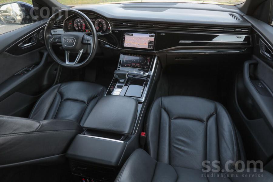 Blue Audi Q8 2019 in Riga, with an engine capacity of 3.00 L and mileage of 140 thousand km for 39990 €, photo 7 on AUTOMOTO.COM.LV