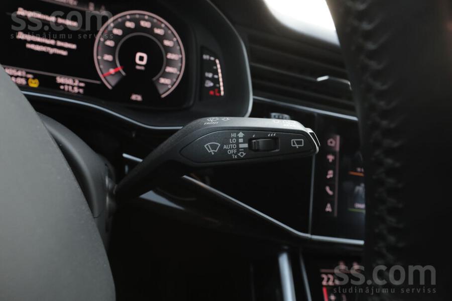 Blue Audi Q8 2019 in Riga, with an engine capacity of 3.00 L and mileage of 140 thousand km for 39990 €, photo 13 on AUTOMOTO.COM.LV