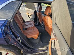 Blue Audi Q8 2019 in Tartu, with an engine capacity of 3.00 L and mileage of 111 thousand km for 44900 €, photo 15 on AUTOMOTO.COM.LV