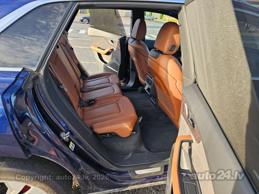 Blue Audi Q8 2019 in Tartu, with an engine capacity of 3.00 L and mileage of 111 thousand km for 44900 €, photo 15 on AUTOMOTO.COM.LV