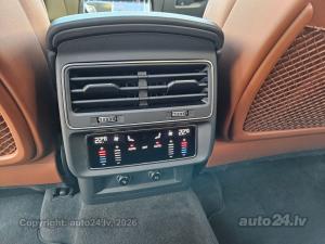 Blue Audi Q8 2019 in Tartu, with an engine capacity of 3.00 L and mileage of 111 thousand km for 44900 €, photo 16 on AUTOMOTO.COM.LV