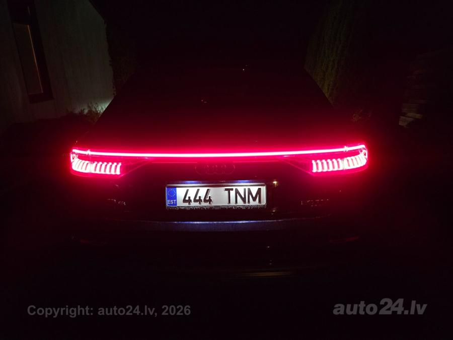 Blue Audi Q8 2019 in Tartu, with an engine capacity of 3.00 L and mileage of 111 thousand km for 44900 €, photo 33 on AUTOMOTO.COM.LV