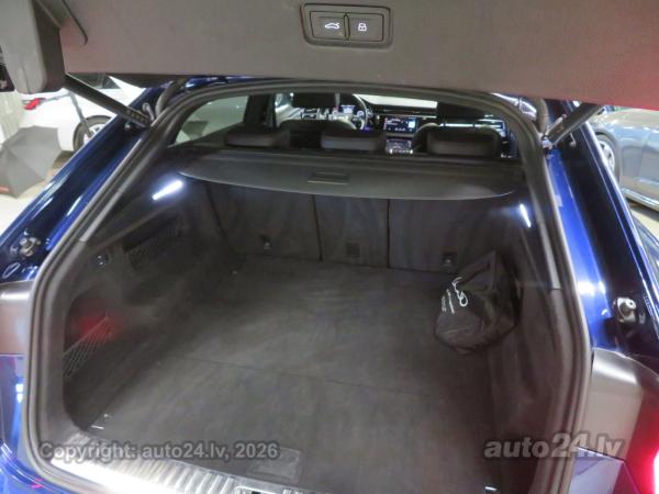 Ауди Q8 2021 в Таллин на AUTOMOTO.COM.LV Синий Ауди Q8 2021 в Таллин, объемом двигателя 3.00 л и пробегом 147 тыс. км за 47000 €, фото 10 на AUTOMOTO.COM.LV