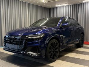 Zils Audi Q8 2022 Rīga, ar dzinēja tilpumu 3.00 L un nobraukumu 107 tūkst. km par 58900 €, foto  vietnē AUTOMOTO.COM.LV