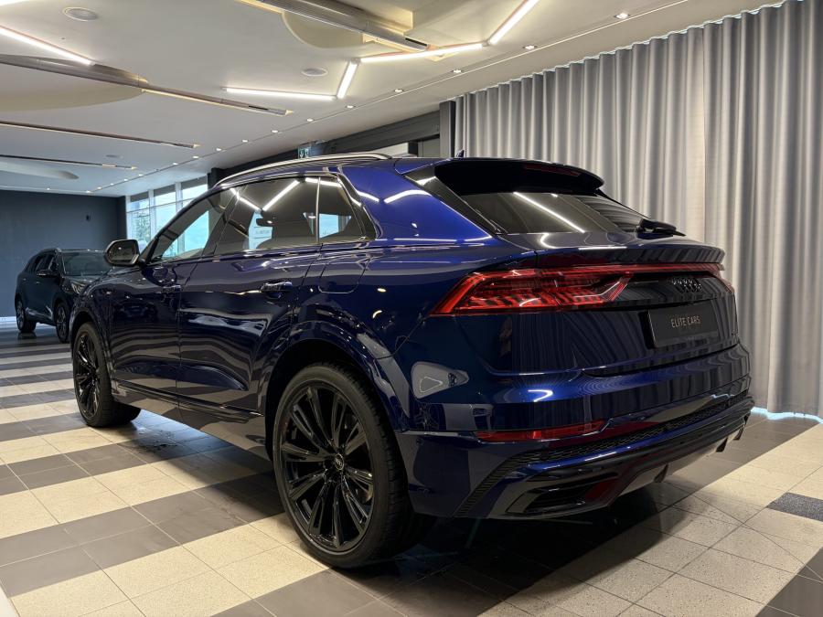 Blue Audi Q8 2022 in Riga, with an engine capacity of 3.00 L and mileage of 107 thousand km for 58900 €, photo 8 on AUTOMOTO.COM.LV