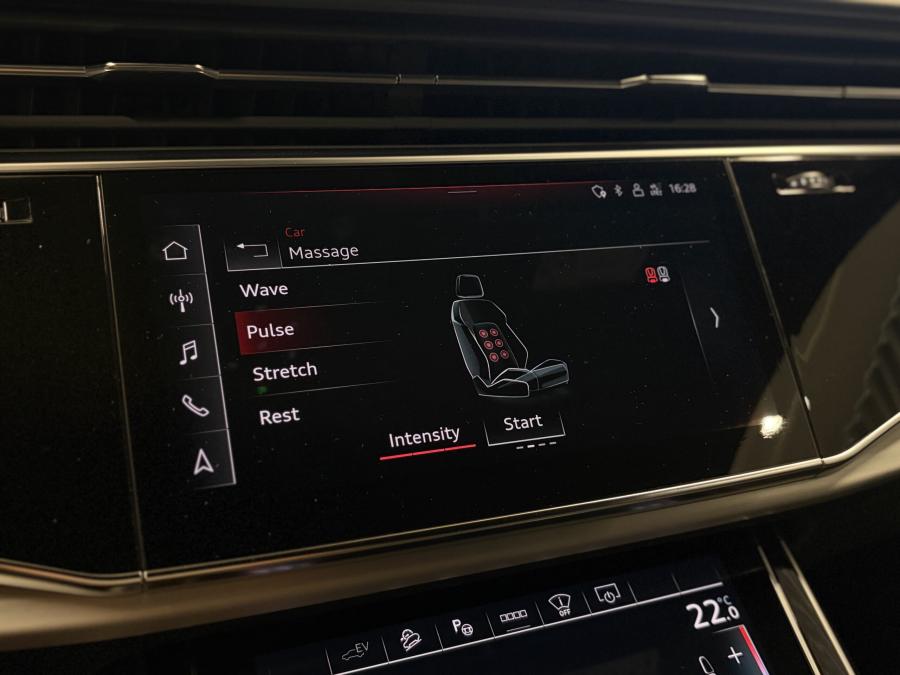 Blue Audi Q8 2022 in Riga, with an engine capacity of 3.00 L and mileage of 107 thousand km for 58900 €, photo 20 on AUTOMOTO.COM.LV