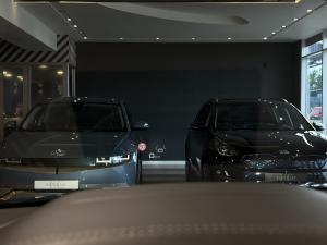 Blue Audi Q8 2022 in Riga, with an engine capacity of 3.00 L and mileage of 107 thousand km for 58900 €, photo 24 on AUTOMOTO.COM.LV