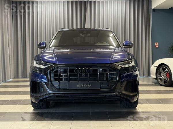 Blue Audi Q8 2022 in Riga, with an engine capacity of 3.00 L and mileage of 107 thousand km for 58900 €, photo 4 on AUTOMOTO.COM.LV