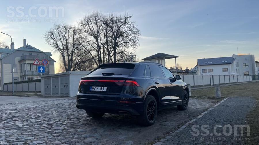 Zils Audi Q8 2024 Rīga, ar dzinēja tilpumu 3.00 L un nobraukumu 31 tūkst. km par 72100 €, foto 6 vietnē AUTOMOTO.COM.LV