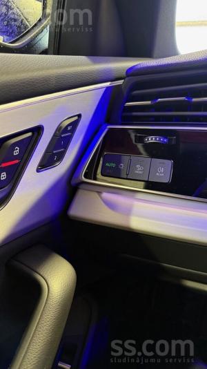 Zils Audi Q8 2024 Rīga, ar dzinēja tilpumu 3.00 L un nobraukumu 31 tūkst. km par 72100 €, foto 10 vietnē AUTOMOTO.COM.LV