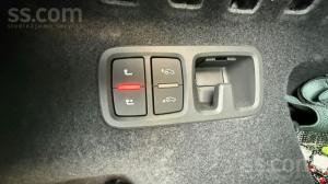 Zils Audi Q8 2024 Rīga, ar dzinēja tilpumu 3.00 L un nobraukumu 31 tūkst. km par 72100 €, foto 19 vietnē AUTOMOTO.COM.LV