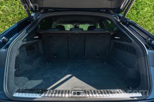 Zils Audi Q8 2024 Rīga, ar dzinēja tilpumu 3.00 L un nobraukumu 48 tūkst. km par 69900 €, foto 11 vietnē AUTOMOTO.COM.LV