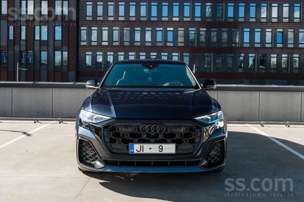 Audi Q8 2025 Rīga vietnē Zils Audi Q8 2025 Rīga, ar dzinēja tilpumu 4.00 L un nobraukumu 16 tūkst. km par 111900 €, foto 1 vietnē AUTOMOTO.COM.LV