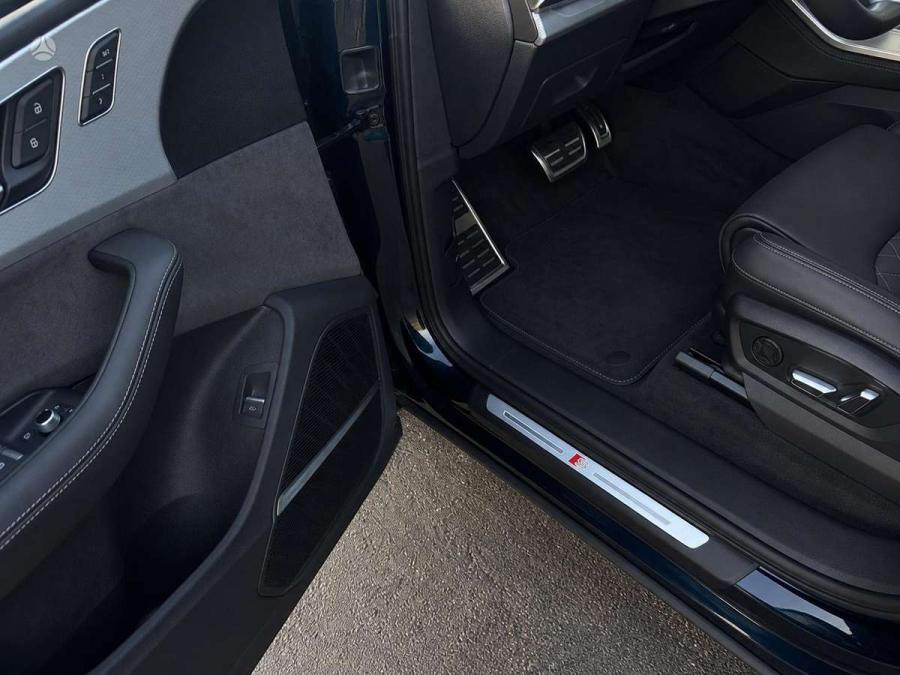 Blue Audi Q8 2026 in Vilnius, with an engine capacity of 3.00 L and mileage of 1 thousand km for 93500 €, photo 10 on AUTOMOTO.COM.LV