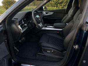 Blue Audi Q8 2026 in Vilnius, with an engine capacity of 3.00 L and mileage of 1 thousand km for 93500 €, photo 15 on AUTOMOTO.COM.LV