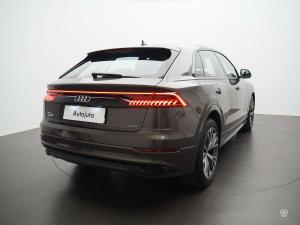 Brown Audi Q8 2019 in Vilnius, with an engine capacity of 2.97 L and mileage of 158 thousand km for 42900 €, photo 5 on AUTOMOTO.COM.LV