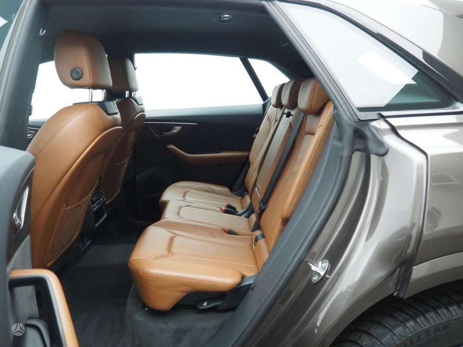 Brown Audi Q8 2019 in Vilnius, with an engine capacity of 2.97 L and mileage of 158 thousand km for 42900 €, photo 15 on AUTOMOTO.COM.LV