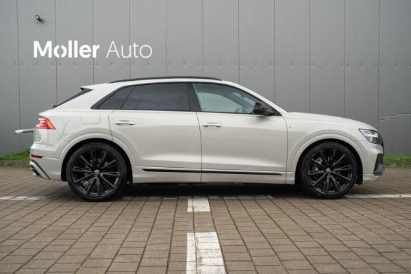 Brūns Audi Q8 2022 Viļņa, ar dzinēja tilpumu 3.00 L un nobraukumu 118 tūkst. km par 56150 €, foto 9 vietnē AUTOMOTO.COM.LV