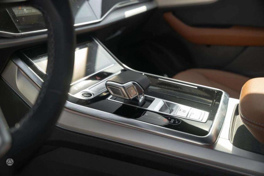 Brown Audi Q8 2025 in Vilnius, with an engine capacity of 3.00 L and mileage of 28 thousand km for 78400 €, photo 9 on AUTOMOTO.COM.LV
