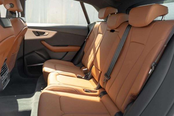 Brown Audi Q8 2025 in Vilnius, with an engine capacity of 3.00 L and mileage of 28 thousand km for 78400 €, photo 10 on AUTOMOTO.COM.LV