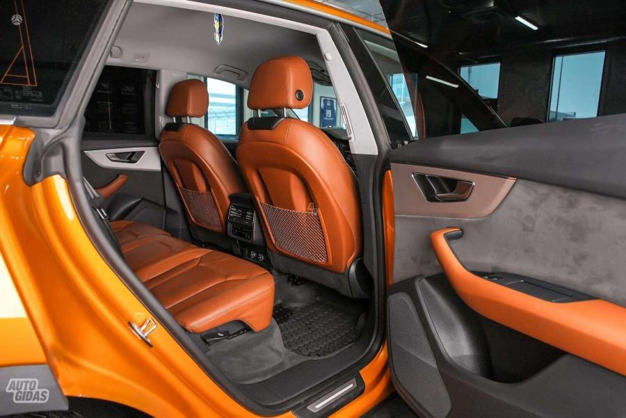 Audi Q8 2019 in Marijampole, with an engine capacity of 3.00 L and mileage of 165 thousand km for 37950 €, photo 34 on AUTOMOTO.COM.LV