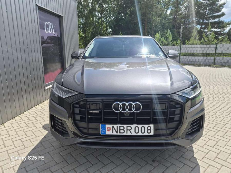 Audi Q8 2019 in Taurage, with an engine capacity of 2.97 L and mileage of 220 thousand km for 39000 €, photo 3 on AUTOMOTO.COM.LV