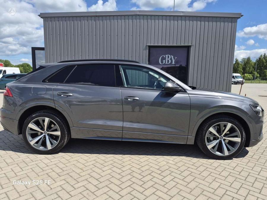 Audi Q8 2019 in Taurage, with an engine capacity of 2.97 L and mileage of 220 thousand km for 39000 €, photo 7 on AUTOMOTO.COM.LV