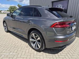Audi Q8 2019 in Taurage, with an engine capacity of 2.97 L and mileage of 220 thousand km for 39000 €, photo 8 on AUTOMOTO.COM.LV