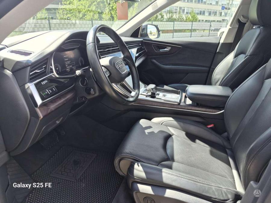 Audi Q8 2019 in Taurage, with an engine capacity of 2.97 L and mileage of 220 thousand km for 39000 €, photo 10 on AUTOMOTO.COM.LV