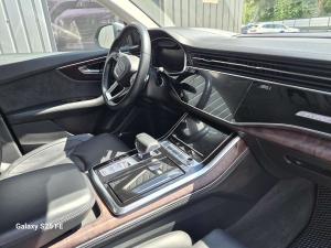 Audi Q8 2019 in Taurage, with an engine capacity of 2.97 L and mileage of 220 thousand km for 39000 €, photo 14 on AUTOMOTO.COM.LV