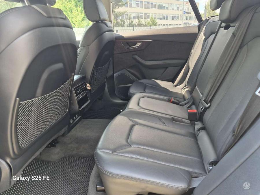 Audi Q8 2019 in Taurage, with an engine capacity of 2.97 L and mileage of 220 thousand km for 39000 €, photo 19 on AUTOMOTO.COM.LV
