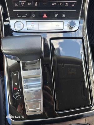 Audi Q8 2019 in Taurage, with an engine capacity of 2.97 L and mileage of 220 thousand km for 39000 €, photo 27 on AUTOMOTO.COM.LV